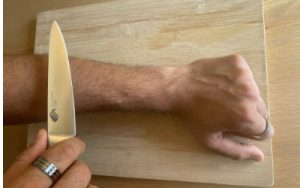 How to Tell if a Knife is Sharp? | Knives Academy