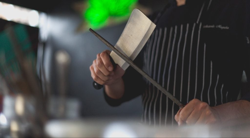 Honing VS Sharpening – The Differences | Knives Academy