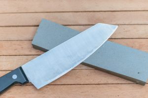 Honing VS Sharpening – The Differences | Knives Academy